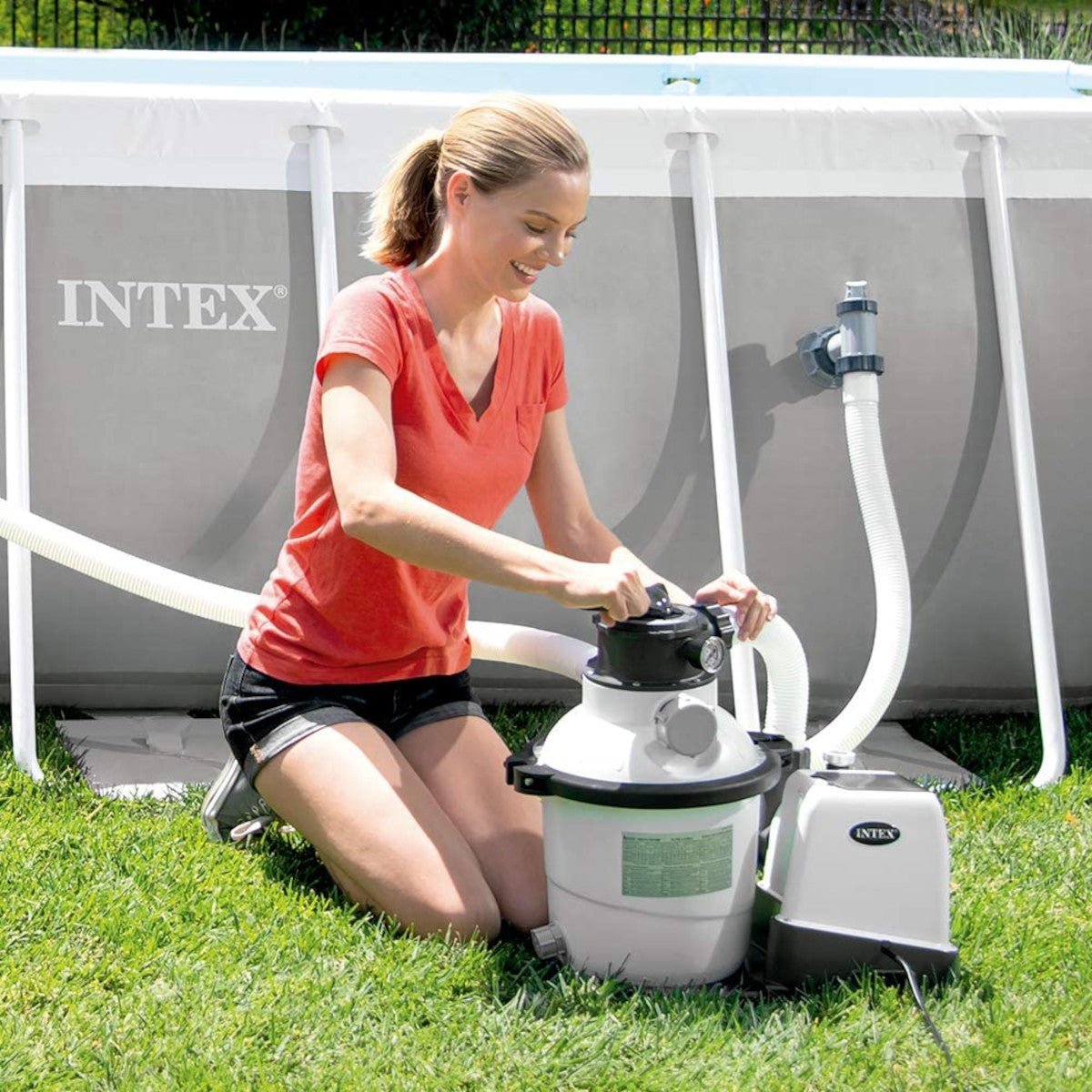 Intex Sandfilterpumpe & Salzwasser System 8m³l/hr, bis 56m³ Pool